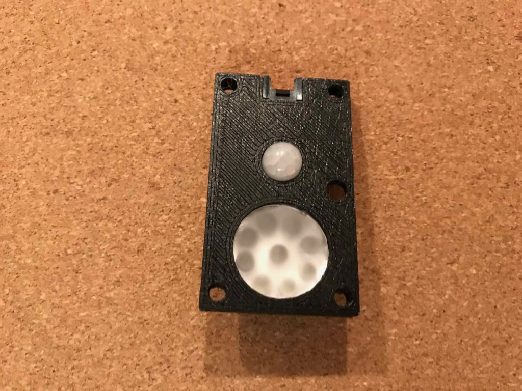 M5Camera用の人感センサ付きLEDライトを作成する - MSR合同会社